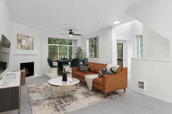 2 & 3-Bed Luxury Townhomes in North Bend | Arrive North Bend Apartments ...