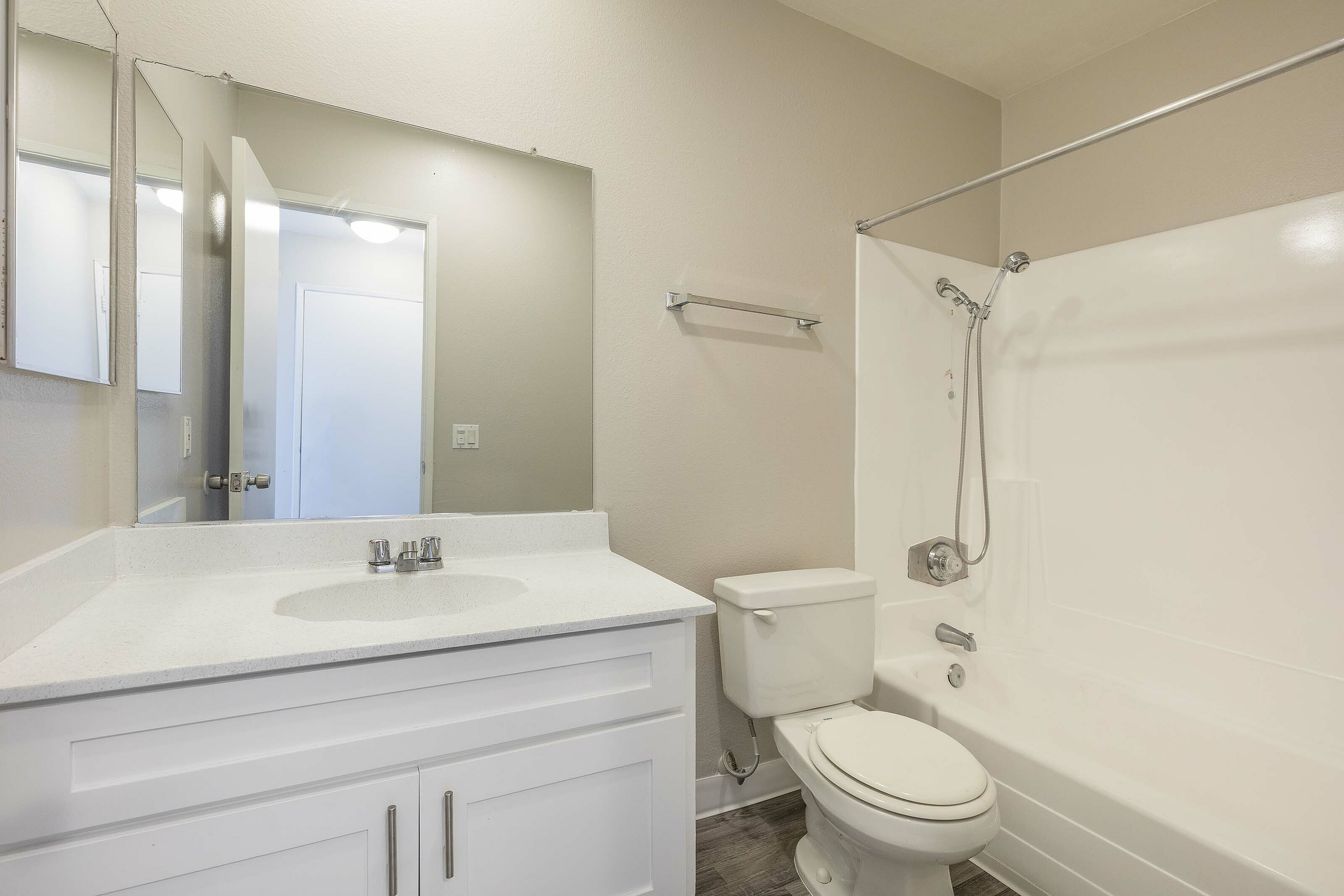 View Our Gallery | ReNew at Towngate Apartment Homes, Moreno Valley, CA
