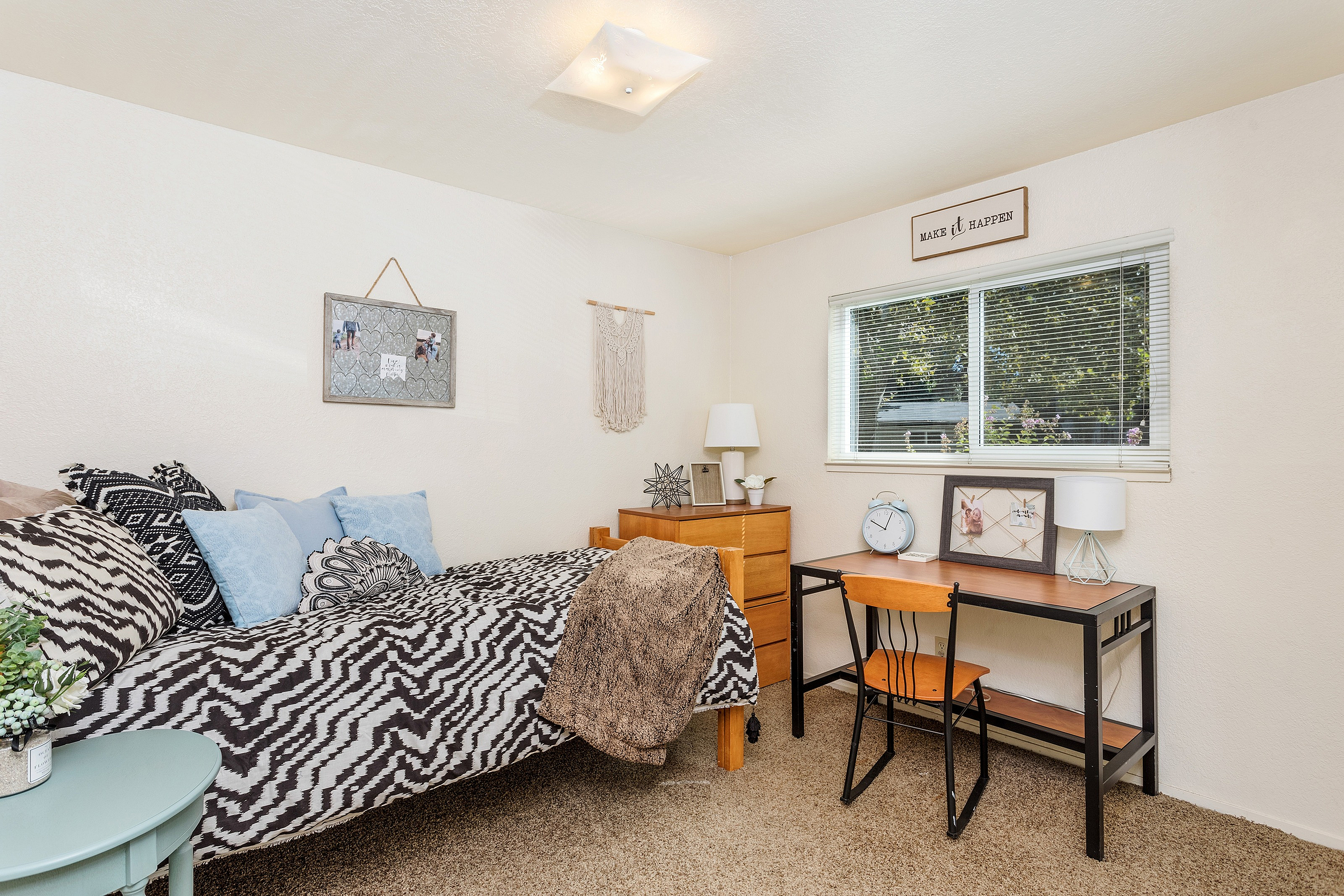 Pricing, Floorplans, & Availability | The Social Chico Off-Campus Dorms ...