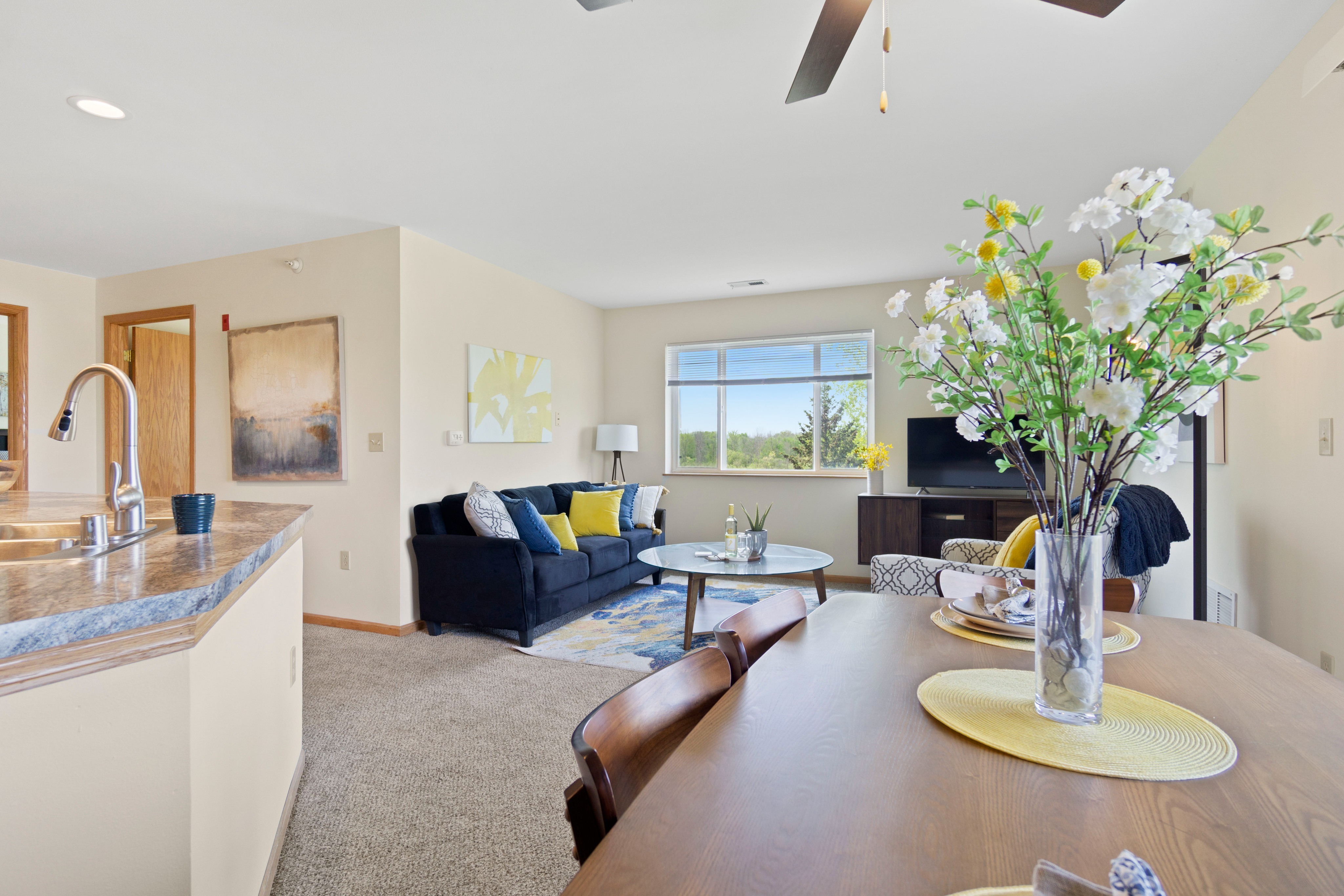 Photo Gallery & Tour | Saddle Brook Apartments