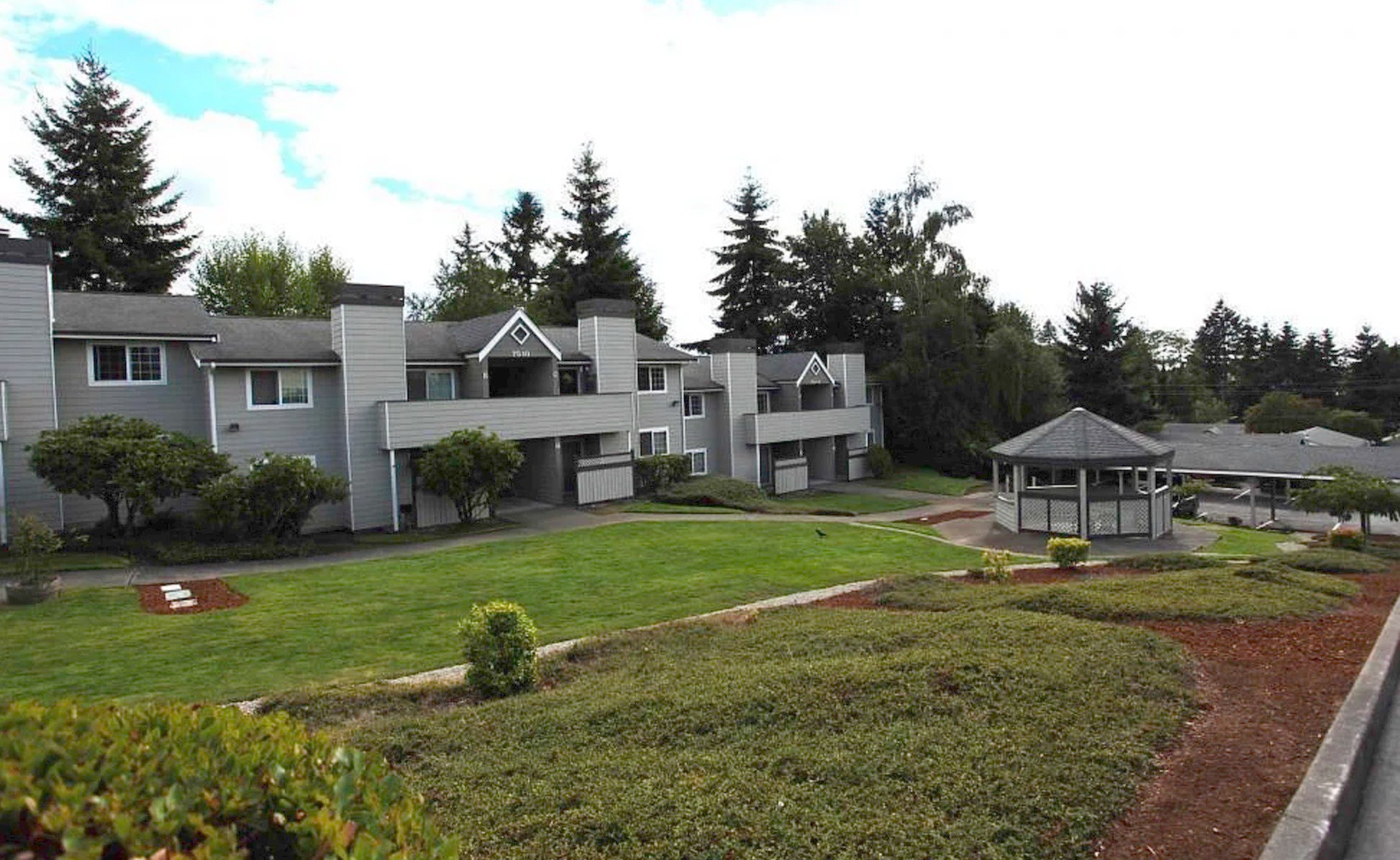 View Photos & Take A Virtual Tour | Monte Vista Apartments