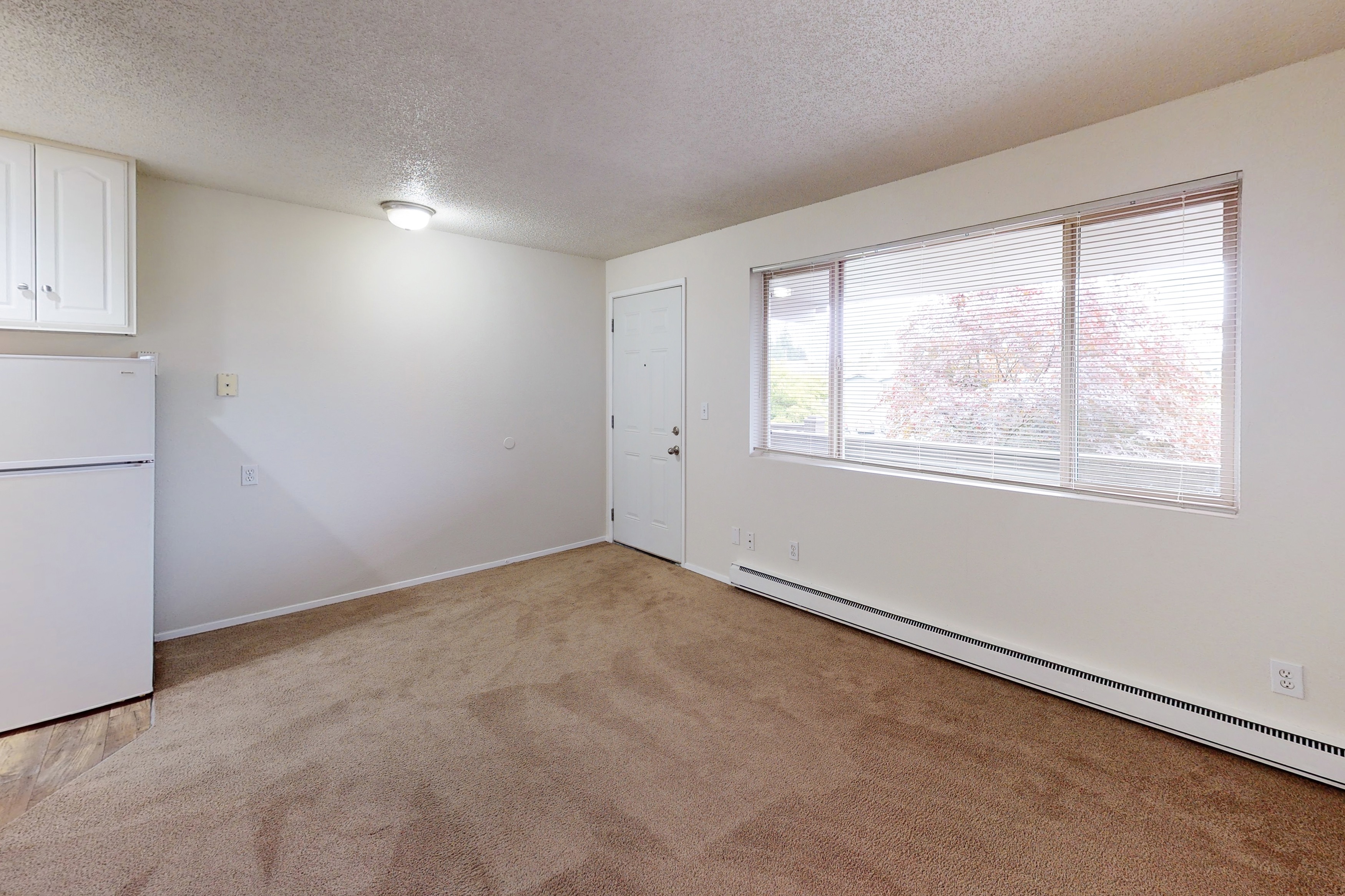 View Photos & Take A Virtual Tour | Highland Court Apartments