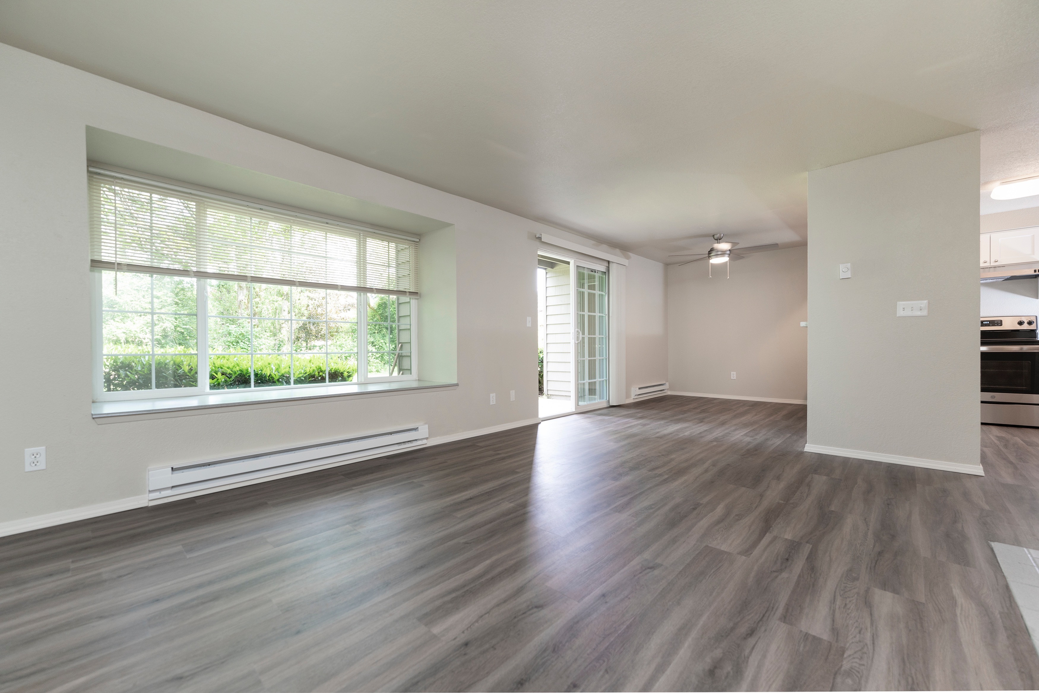 View Photos & Take A Virtual Tour | Sunset Gardens Apartments