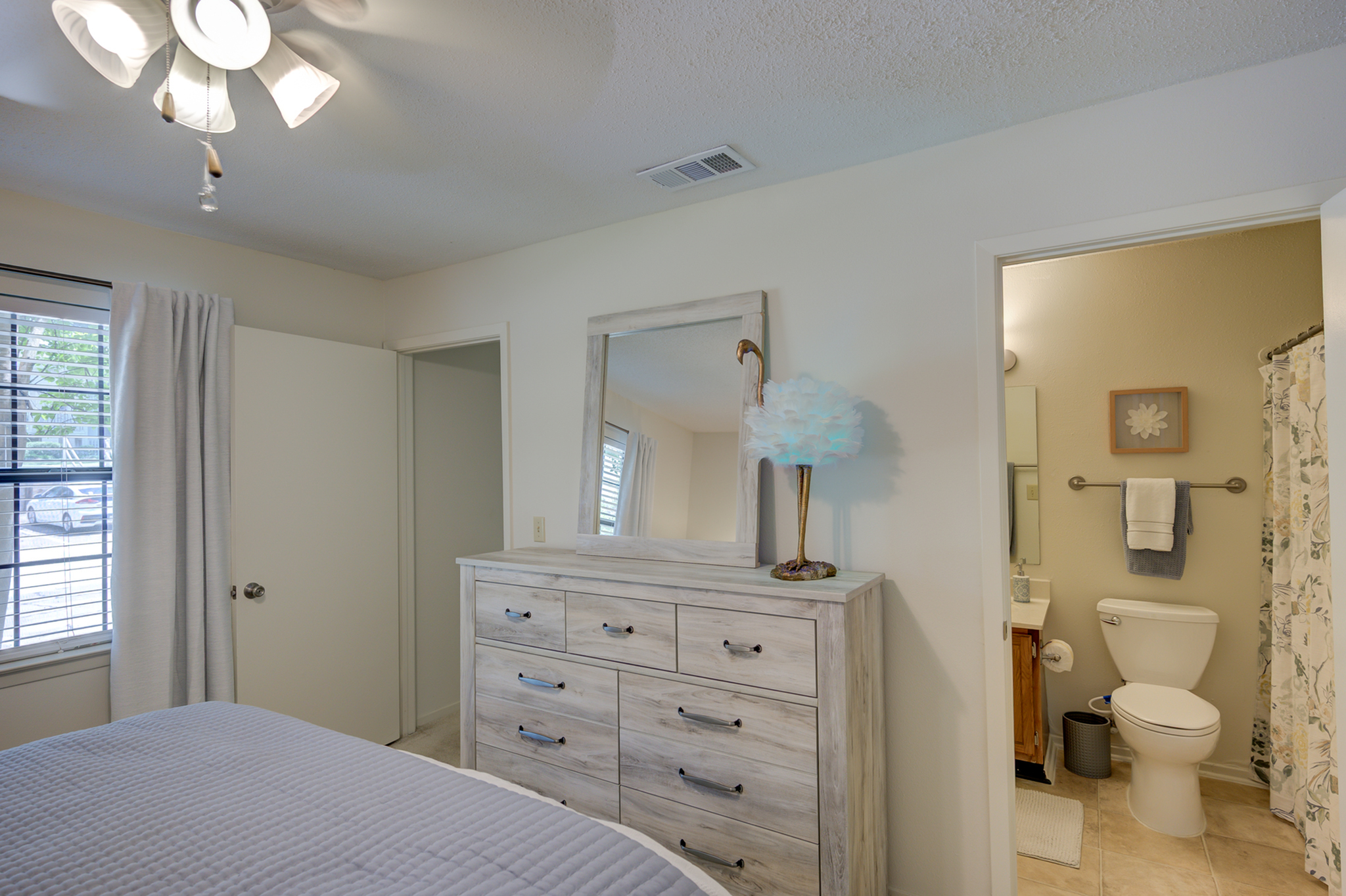 View Photos & Take A Virtual Tour | Spring Lake Point