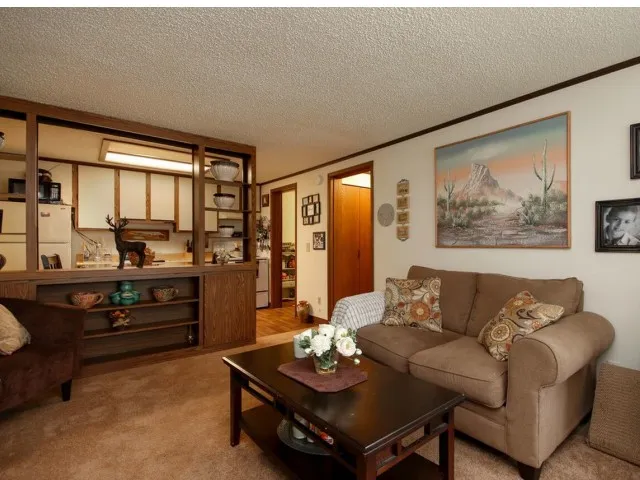 View Photos | Heathmoore Apartments | Apartments in Clinton Township