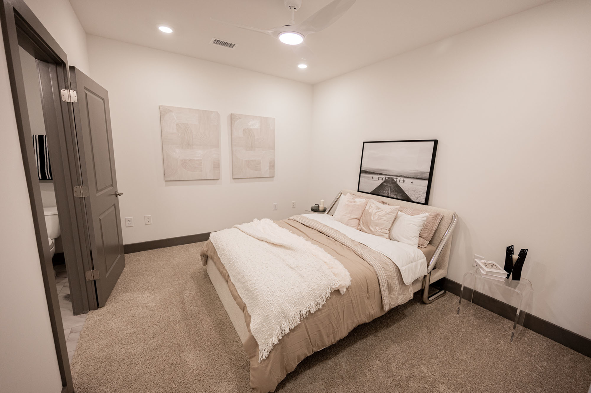 View Photos & Take A Virtual Tour | Castleberry Park