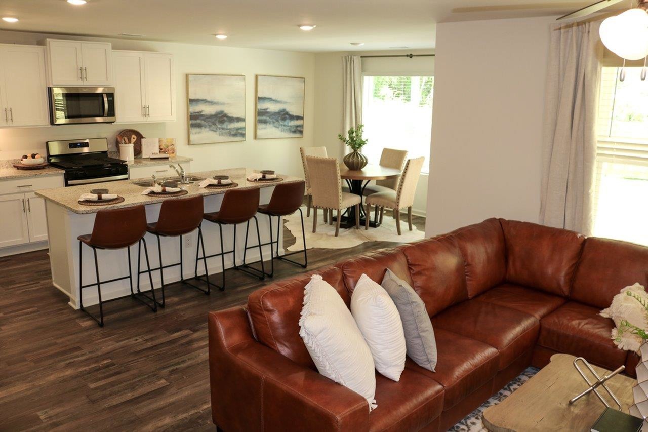 View Photos | Oak Tree - Homes for Rent