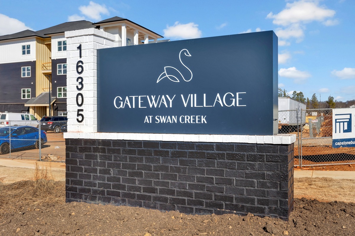 Apartments in Athens, AL | Gateway Village | Photos & Tour