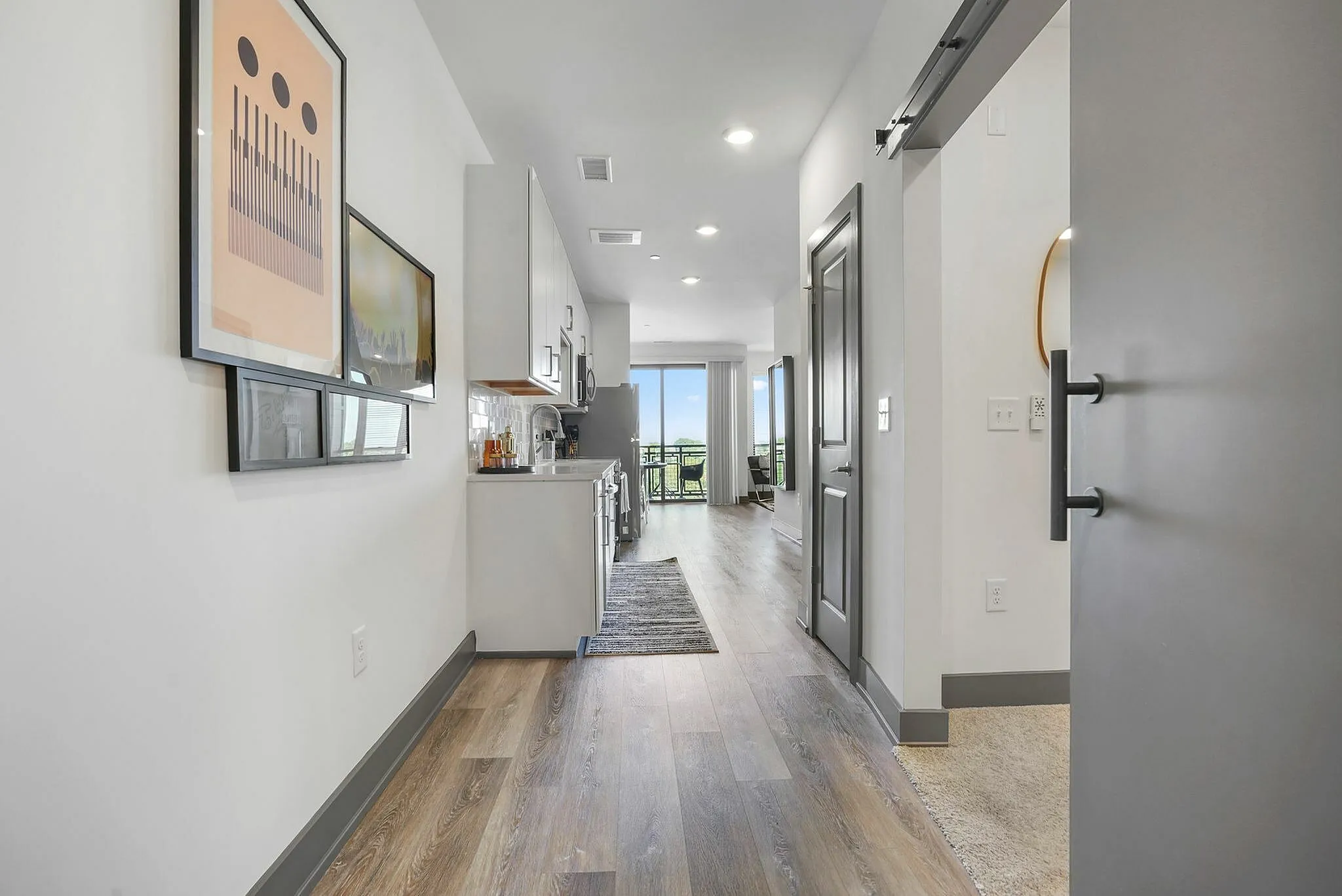 View Photos & Take A Virtual Tour | Castleberry Park