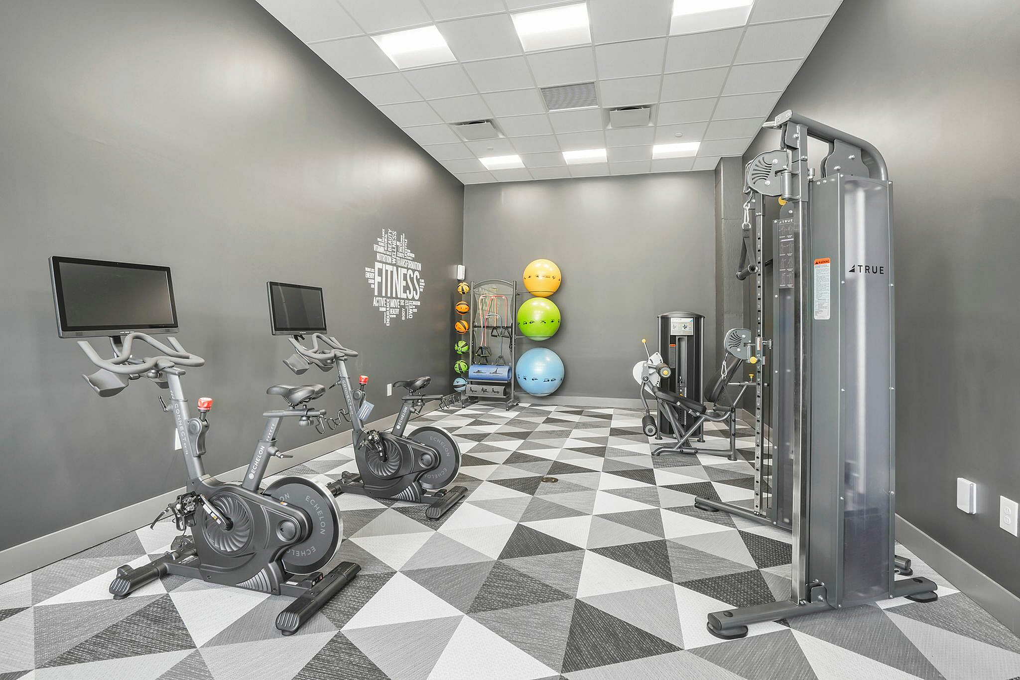 View Photos & Take A Virtual Tour | Castleberry Park