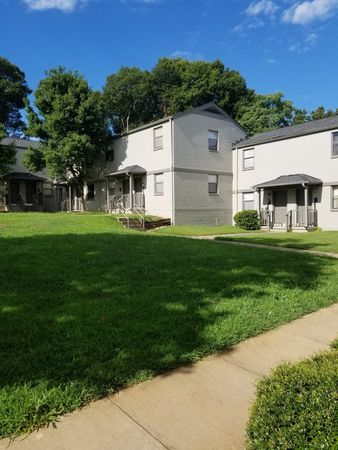 1 - 2 Bed Apartments - Check Availability | 1209 Memorial Drive