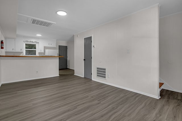 2 Bed Apartments - Check Availability | Bethel | NOAH Property Management