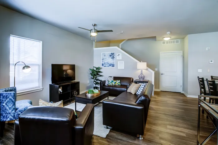 View Photos & Take A Virtual Tour | Edge 1120