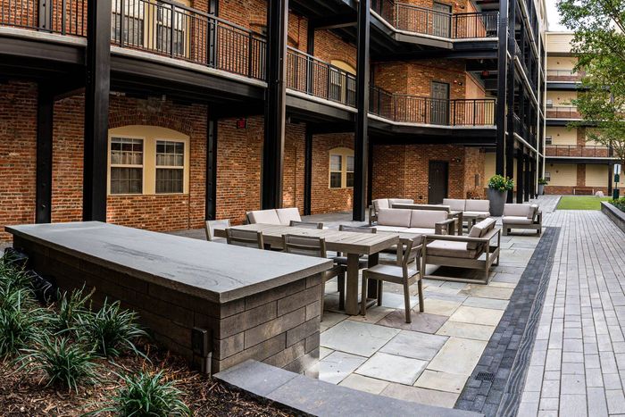 View Photos & Take A Virtual Tour | Thames Point