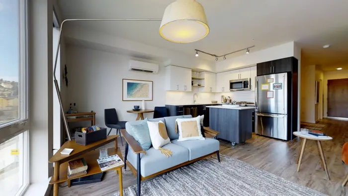 Virtual Tours & Photo Gallery: Apartments in Seattle, WA