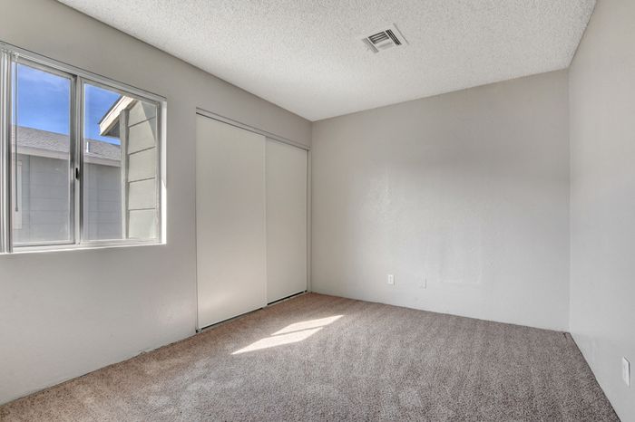 View Photos | Green Tree Apartments