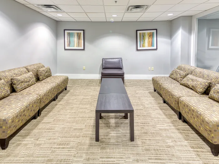 View Photos & Take A Virtual Tour | 100 Midtown