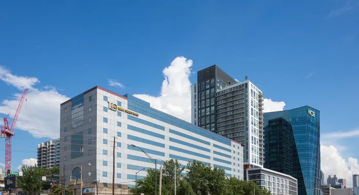 View Photos & Take A Virtual Tour | 100 Midtown