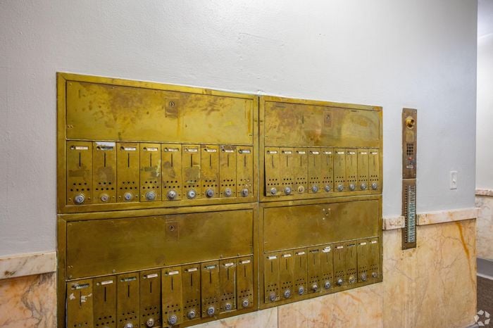 View Photos | Lindsay 414