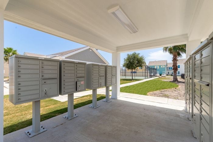 Photos & Tour | Seaglass Apartments in Corpus Christi
