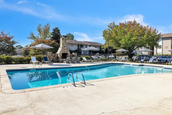 Eagles West Photo Gallery | Off-Campus Apartments Auburn