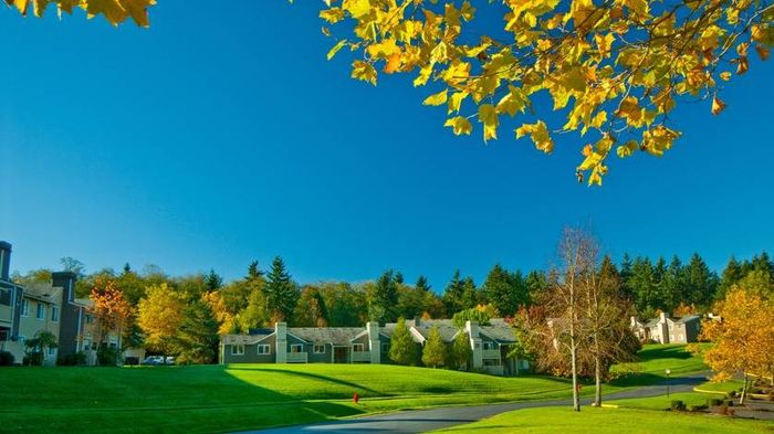 Shoreline Washington Apartments | Ballinger Commons