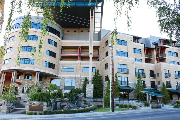 View Photos | The Meridian Apartments