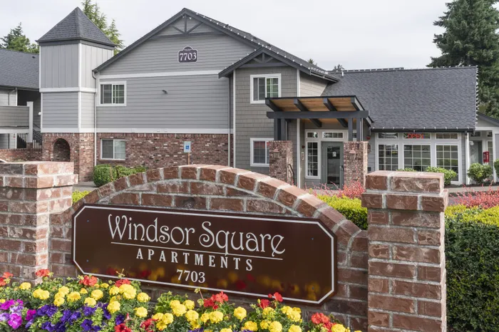 View Photos & Take A Virtual Tour | Windsor Square Apartments