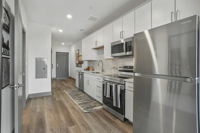 View Photos & Take A Virtual Tour | Castleberry Park