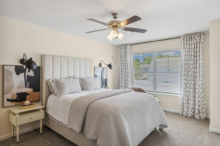 View Photos & Take A Virtual Tour | The Townes at Amber Bluff