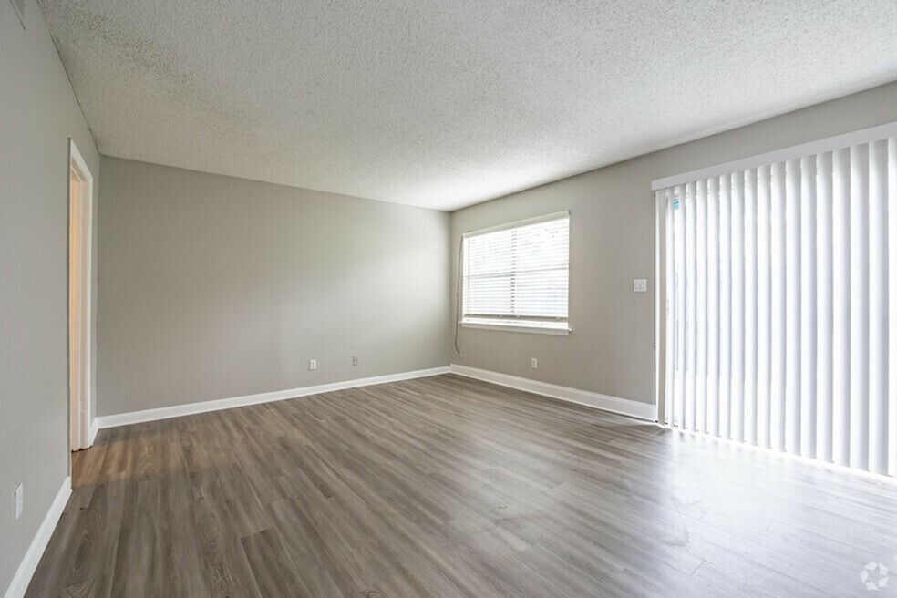 View Photos | Cedarview Townhomes